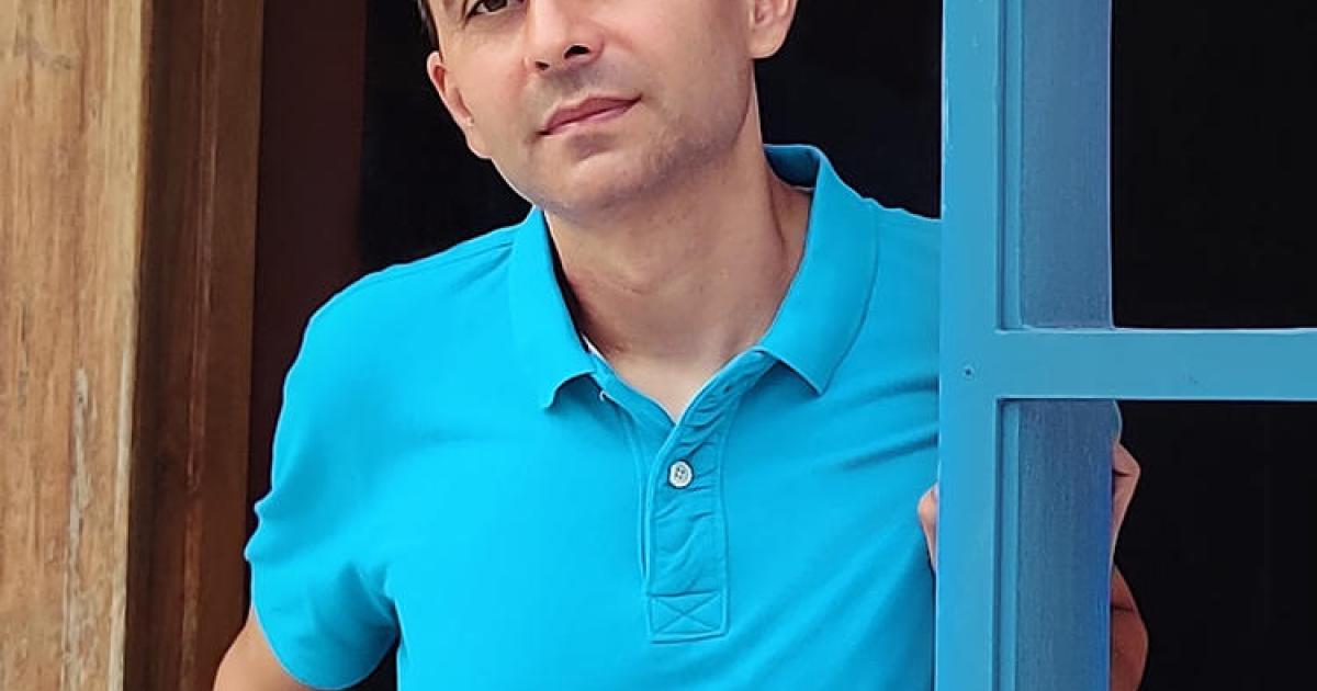 Akash Kapur | Keller Center at Princeton University